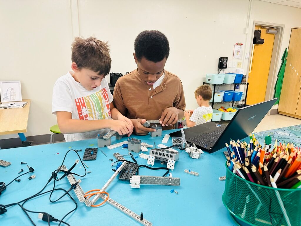 Book a Free Trial Class - iCode Leander