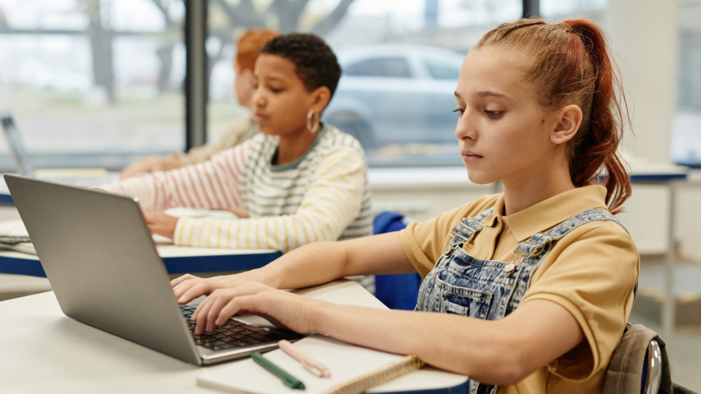 What is the Best Age for Kids to Learn Web Design? - iCode School